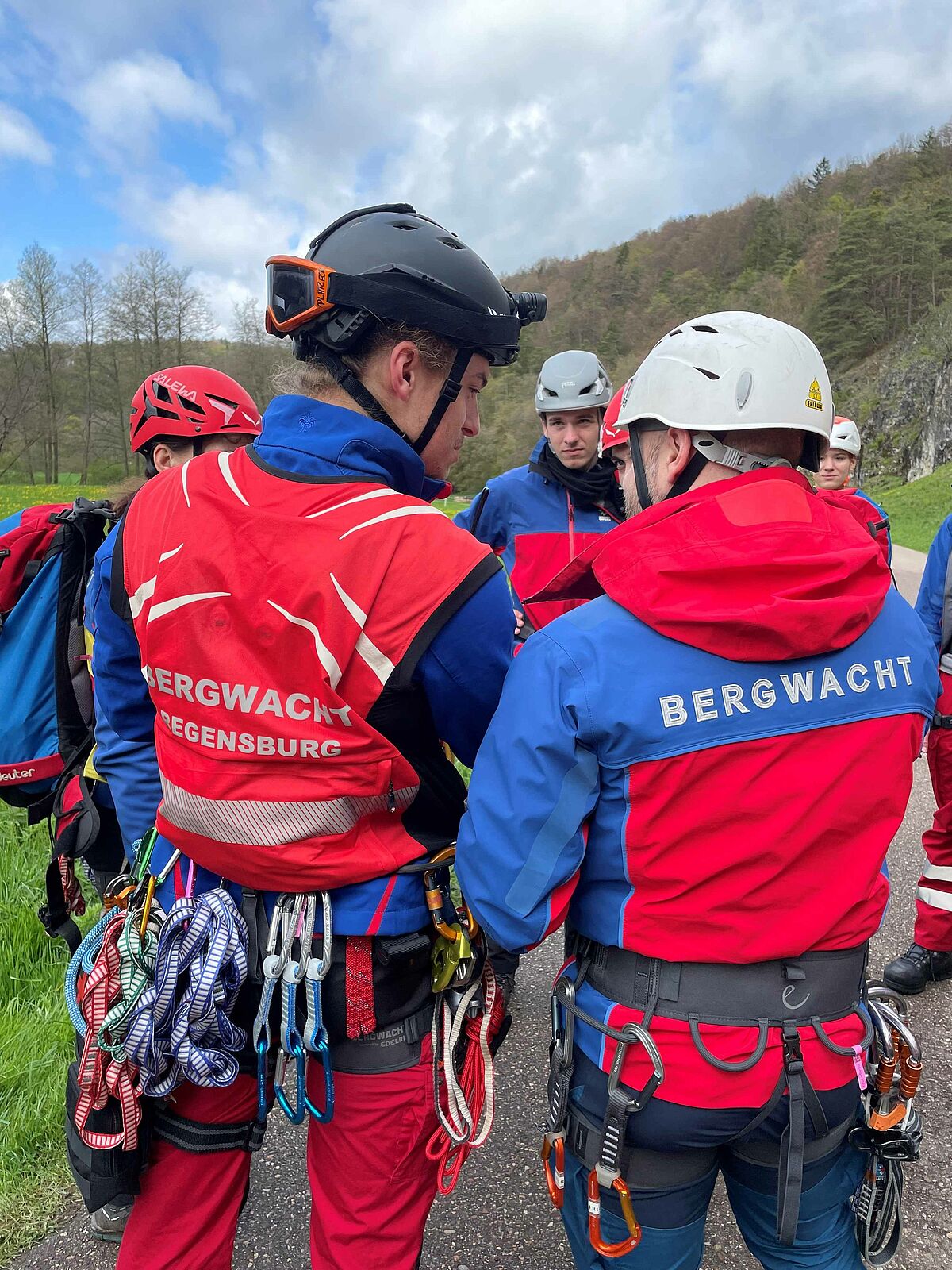 Bergwacht Regensburg und Freiwillige Feuerwehr Schönhofen: Gemeinsame ...